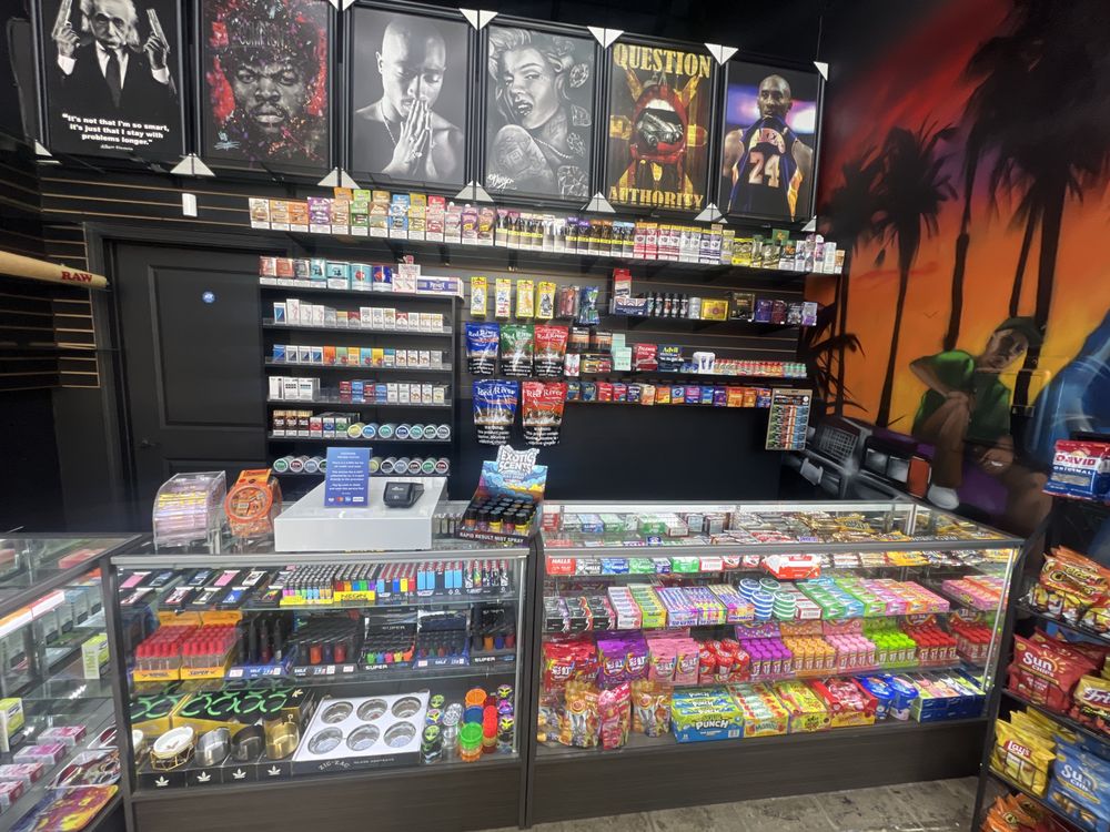 Rollers Smoke Shop, Los Angeles | Roadtrippers