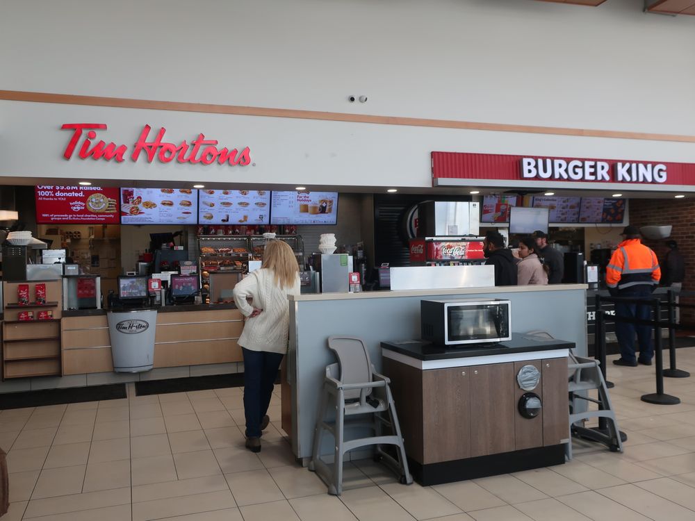 ONROUTE TILBURY - Updated August 2024 - 19 Photos - 58 ON-401, Chatham ...