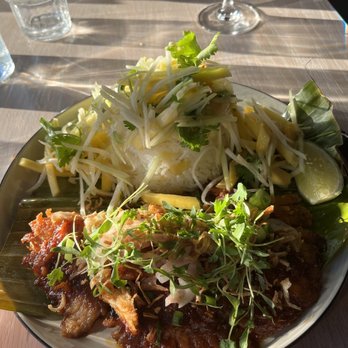 FATT ROOT - Updated November 2025 - 238 Photos & 163 Reviews - 11 ...