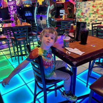 RAD RETROCADE - Updated October 2025 - 150 Photos & 71 Reviews - 201 N ...