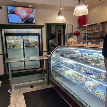 ISGRO PASTRIES - Updated December 2025 - 718 Photos & 619 Reviews ...