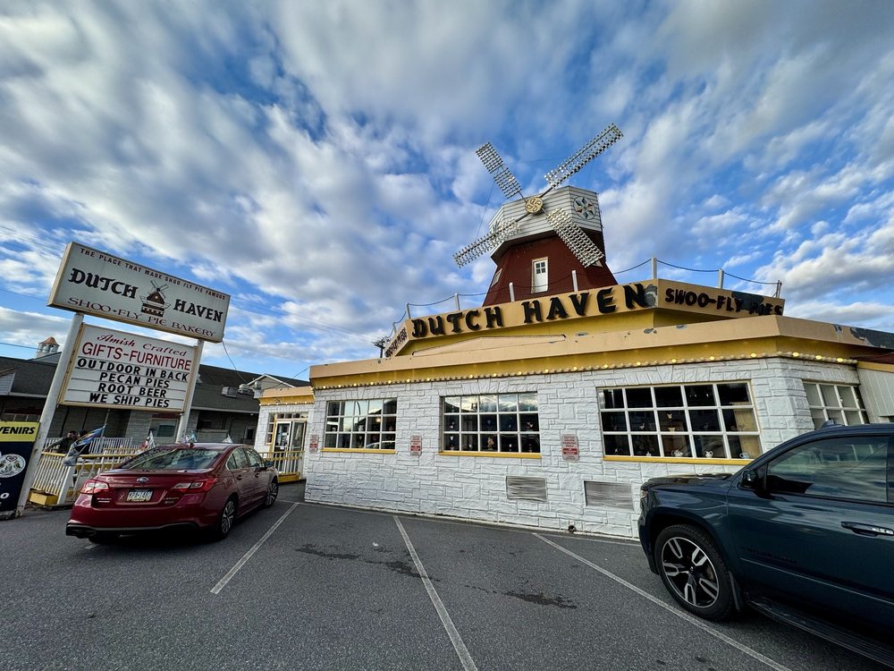 DUTCH HAVEN SHOO-FLY PIE BAKERY - Updated May 2026 - 171 Photos & 129 ...