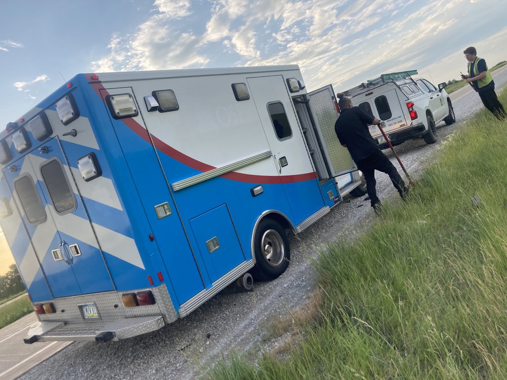 AUTO MEDIC ROADSIDE - Updated September 2025 - 21 Photos - Des Moines ...