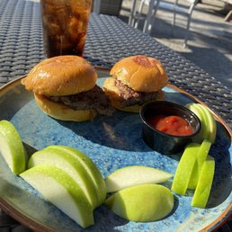 CARDIFF BEACH BAR AT TOWER 13 - Updated July 2025 - 465 Photos & 515 ...