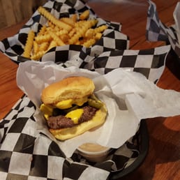 JACK BROWN’S BEER & BURGER JOINT - GERMANTOWN - 400 Photos & 533 ...