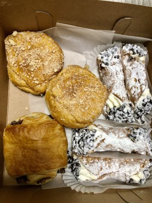 HARRISON BAKERY - 105 Photos & 127 Reviews - 1306 W Genesee St ...