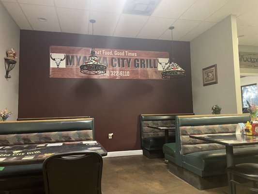 MYAKKA CITY TAVERN AND GRILL - Updated January 2026 - 22 Photos & 33 ...