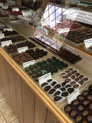 FITZKEE’S CANDIES - Updated December 2025 - 15 Reviews - 2352 S Queen ...