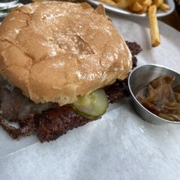 SETTLE DOWN TAVERN - Updated January 2026 - 217 Photos & 169 Reviews - 117 S Pinckney St ...