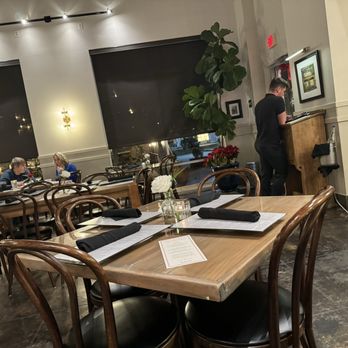 ELIZA RESTAURANT & BAR - Updated December 2025 - 295 Photos & 141 ...