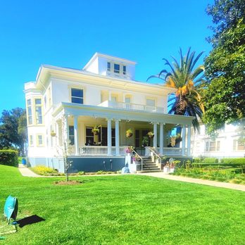 THE QUARTERS COFFEE HOUSE - Updated November 2024 - 305 Photos & 113 ...