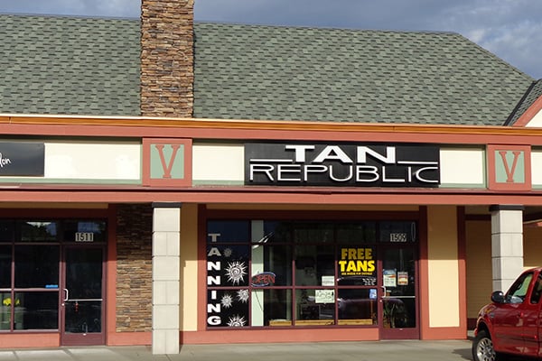 TAN REPUBLIC GRANTS PASS - PARKWAY - 1509 Northeast F St, Grants Pass ...