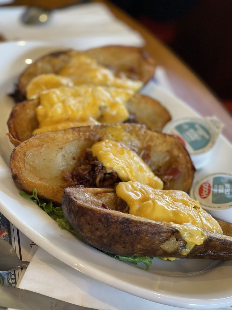 LAMP POST DINER - 201 Photos & 244 Reviews - 1378 Little Gloucester Rd ...