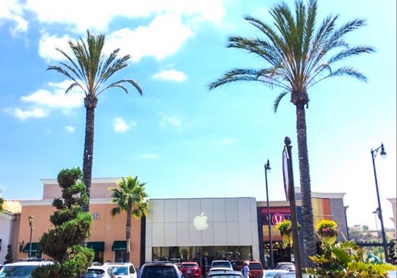 APPLE STORE - CARLSBAD - Updated January 2026 - 93 Photos & 498 Reviews ...