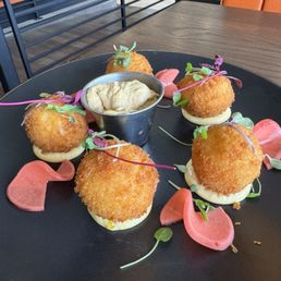 SAND POINT - Updated March 2025 - 93 Photos & 62 Reviews - 655 N 114th ...