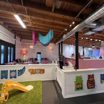 TOT BOX PLAY CAFE - Updated May 2025 - 96 Photos & 29 Reviews - 403 N ...