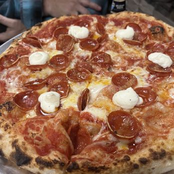 PIZZA TERRA - Updated July 2025 - 69 Photos & 72 Reviews - 302 Melton ...