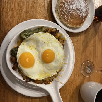 MAD ROOSTER CAFE - MILWAUKEE - 1637 Photos & 1594 Reviews - 4401 W ...