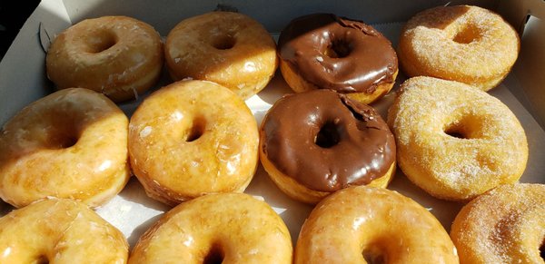 DANNY’S DONUT HOUSE - Updated September 2024 - 24 Photos & 45 Reviews ...