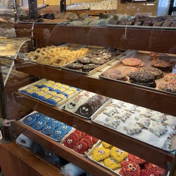 PINHO’S BAKERY - Updated December 2025 - 381 Photos & 368 Reviews ...