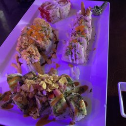 PISCES SUSHI AND GLOBAL BISTRO - Updated June 2025 - 885 Photos & 689 ...