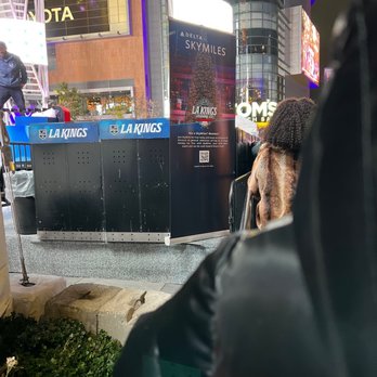 LA KINGS HOLIDAY ICE - LA LIVE - Updated December 2025 - 324 Photos ...