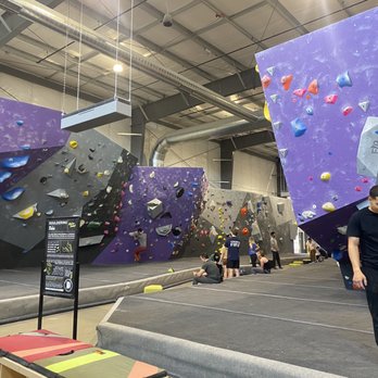 DYNO DETROIT - Updated December 2025 - 23 Photos & 11 Reviews - 3500 ...