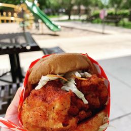 RICKY’S HOT CHICKEN - 722 Photos & 687 Reviews - 100 S Central Expy ...