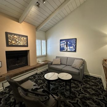 HOTEL PACIFIC - Updated August 2025 - 566 Photos & 591 Reviews - 300 ...