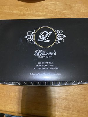 LUBERTO’S PASTRY SHOP - 128 Photos & 181 Reviews - 208 Broadway, Revere ...