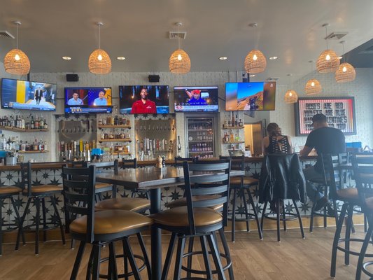 221 TAP & TABLE - Updated November 2025 - 31 Photos & 45 Reviews ...