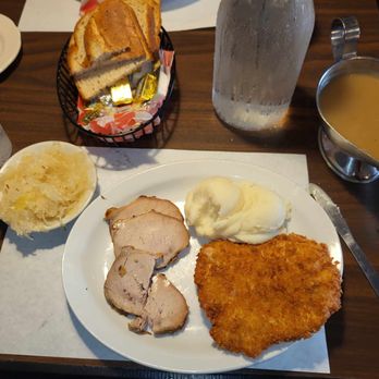 MCCOOK BOHEMIAN RESTAURANT & LOUNGE - Updated February 2025 - 77 Photos ...