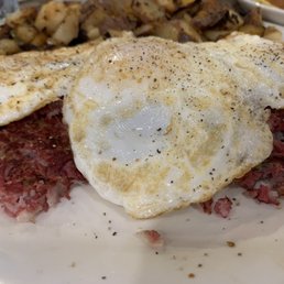 CHILLERS GRILL - Updated December 2025 - 352 Photos & 525 Reviews ...