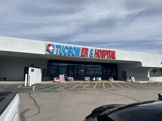 TUCSON ER & HOSPITAL - Updated June 2026 - 18 Photos & 74 Reviews ...