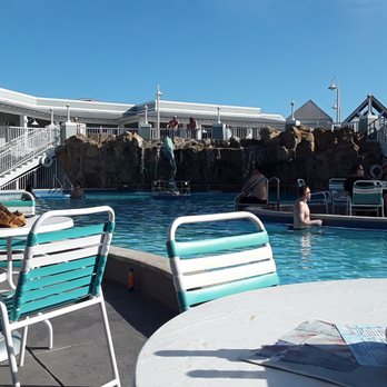 Dante’s Restaurant & Pool Bar - Takeout & Delivery - 204 Photos & 296 ...