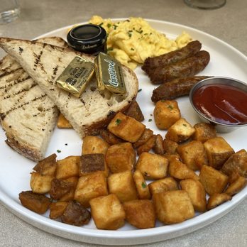 THE GUILD CAFE - Updated December 2025 - 32 Photos & 15 Reviews - 500 W ...