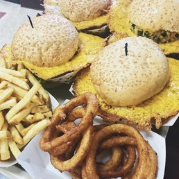 SQUEEZE INN HAMBURGERS - 489 Photos & 538 Reviews - Burgers - 3383 ...