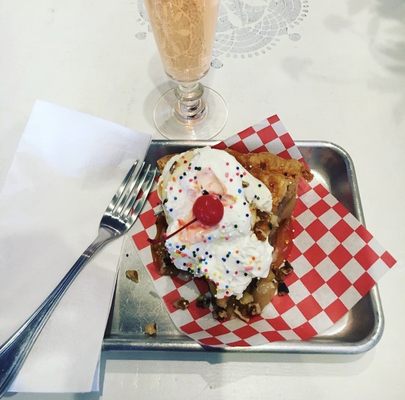 UPPER CRUST PIE BAKERY - Updated October 2024 - 252 Photos & 203 ...