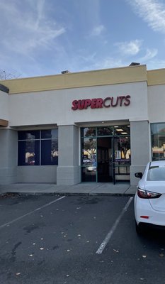 SUPERCUTS - Updated October 2025 - 55 Photos & 44 Reviews - 951 Marina ...