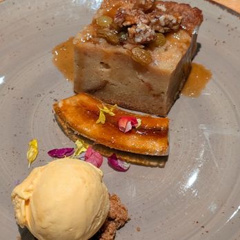 TRAVELER’S TABLE - Updated February 2025 - 6302 Photos & 2118 Reviews ...