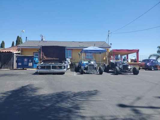 SANTOS FAMILY CAR SHOW - Updated June 2024 - 14 Photos - 5202 N First ...