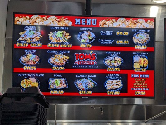 TOM’S TAILGATE - Updated January 2025 - 426 Photos & 690 Reviews ...