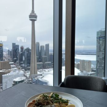 AERA - Updated September 2025 - 202 Photos & 44 Reviews - 8 Spadina ...