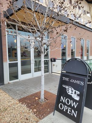 THE JAMES KITCHEN AND BAR - Updated April 2025 - 74 Photos & 65 Reviews ...