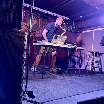 UNION HALL - Updated September 2025 - 269 Photos & 688 Reviews - 702 ...