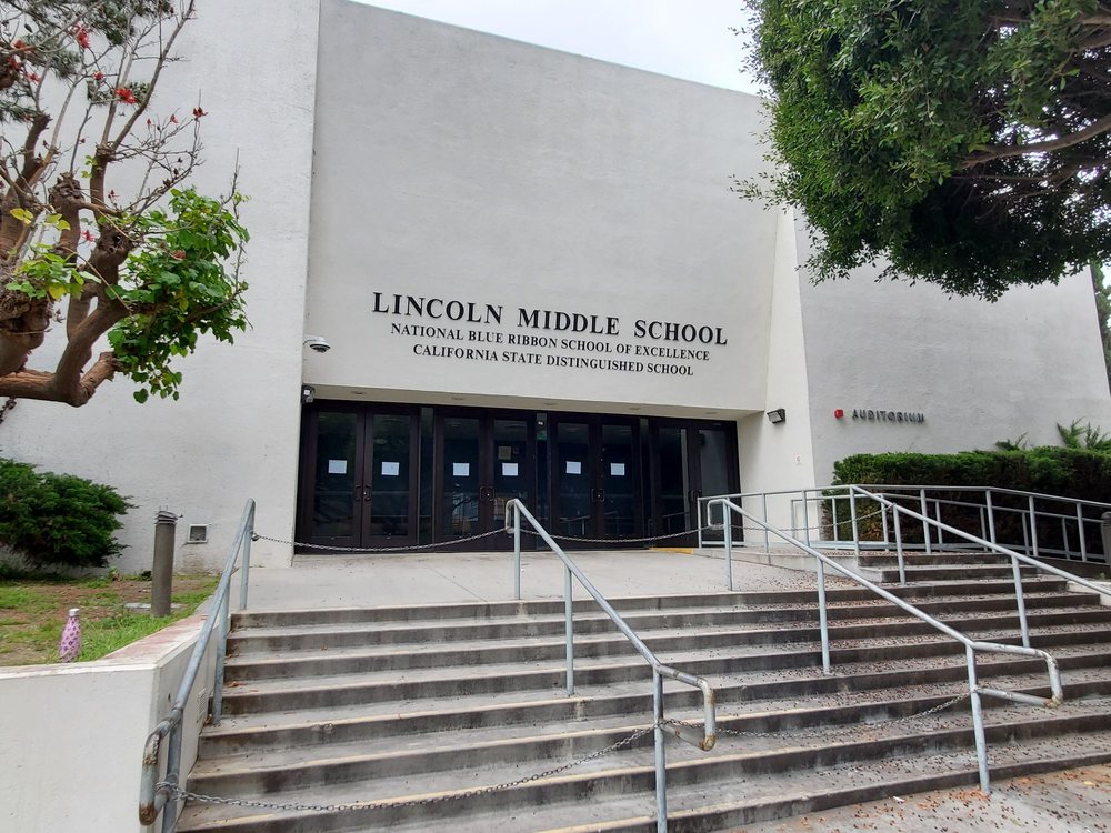 LINCOLN MIDDLE SCHOOL - Updated December 2025 - 13 Photos & 20 Reviews ...