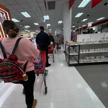 TARGET - Updated December 2025 - 41 Photos & 62 Reviews - 1495 Old York ...