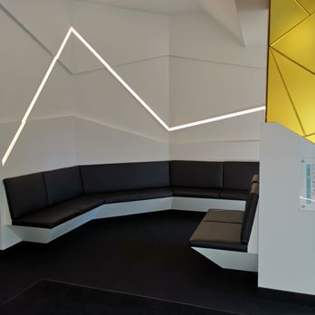 STEP UP MASSAGE & REHAB - YONGE & WELLINGTON - Updated January 2026 ...