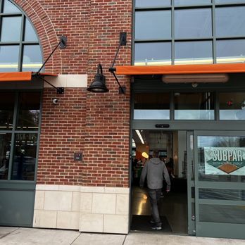 SUBPAR MINIATURE GOLF - 373 Photos & 305 Reviews - 1600 Park St ...