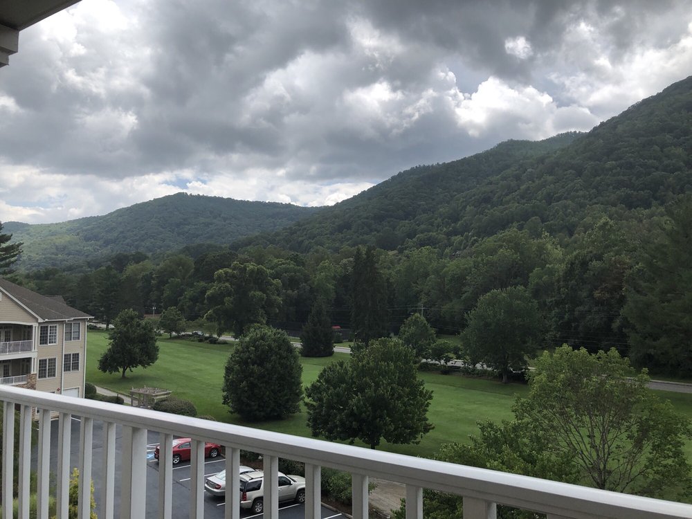 MAGGIE VALLEY RESORT & COUNTRY CLU - 1819 Country Club Dr, Maggie ...